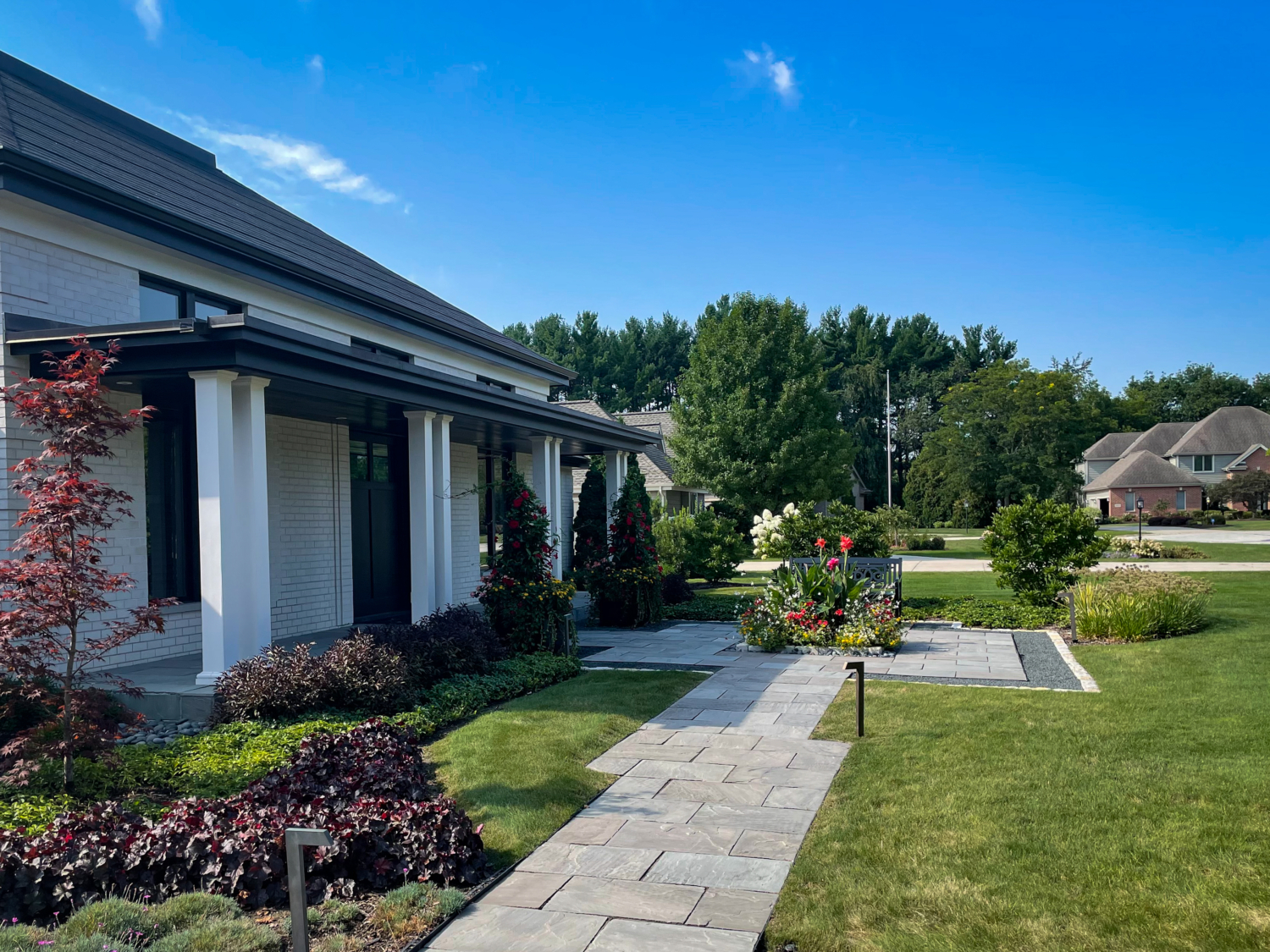 How to Achieve a Modern Landscaping Design Style | American Landscape